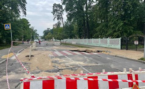 У Святошинському районі через ремонт частково обмежили рух Вечірній Київ
