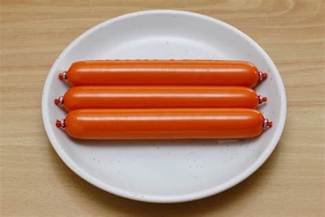 妊娠中に魚肉ソーセージを食べても大丈夫？栄養と塩分管理のコツを徹底解説！ 妊婦のためのお役立ち情報ブログ