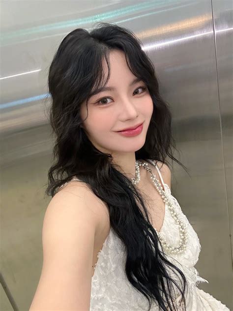 피프티피프티 키나 공트 셀카 연예이슈 수다방 네모판