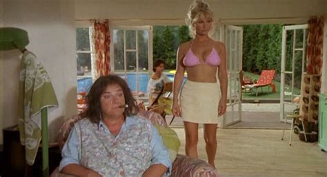 Nude Video Celebs Tatjana Simic Sexy Flodder S04 05 1998