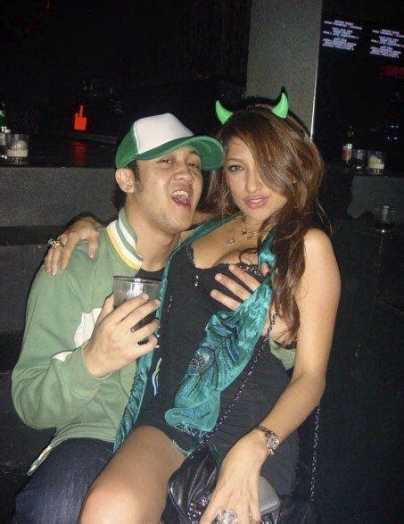 Rahma Azhari Seksi Foto Mesum