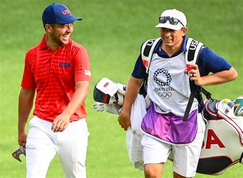 Medi Gate News [골프토픽] ‘도쿄올림픽 금 쇼플리 캐디에게 우승 반지 선물