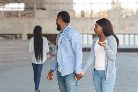 Girlfriend Angry To Her Unfaithful Boyfriend That Staring At Another