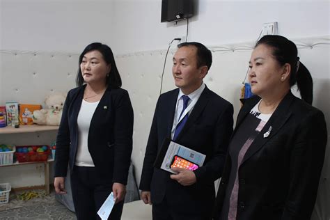 ЕБС ийн удирдлагууд хөгжлийн бэрхшээлтэй хүүхдийн сургалтын орчинтой