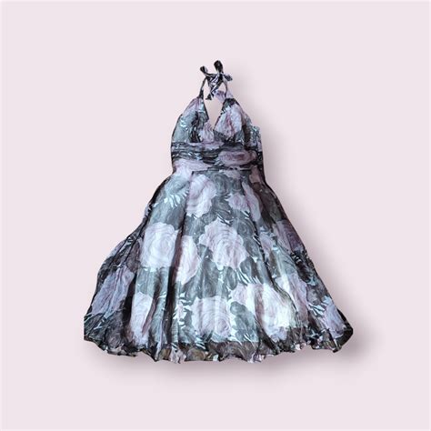 Шовкова сукня — ціна 550 грн у каталозі Сукні міді Купити жіночі речі за доступною ціною на Шафі