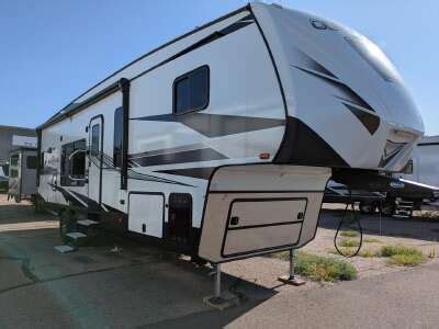 Outdoors Rv Manufacturing Glacier Peak F28rks Rvs For Sale Rv Trader