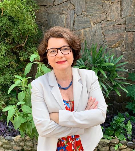 Renata Torres é A Nova Head De Operações E Consultoria Da Newa