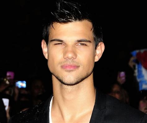 Taylor Lautner Biography Height And Life Story Super Stars Bio