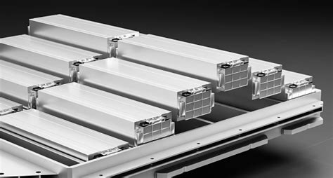 전기 자동차 리튬 이온 충전식 배터리 모듈 내부 금속 인클로저 포장 자동차 Ev 자동차 에너지 저장 산업 3d 렌더링을위한 솔리드 리튬 이온 셀 팩 제조 배터리 전원에 대한