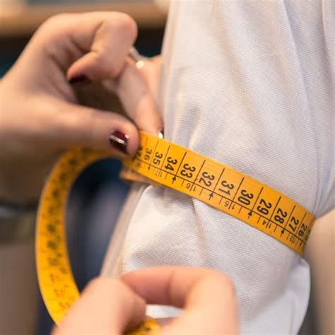 چطور سایز خودم را اندازه بگیرم؟ کمد مجله اینترنتی سارک