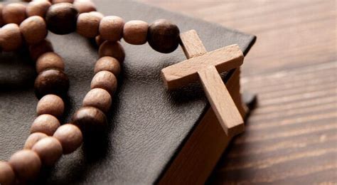 What Does It Mean To Be Christian Discovering Our Identity In The Catechism Catholicus Eu English