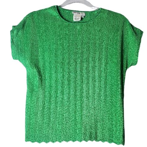 Lana Lee Tops Vintage Y2k 9s Crinkle Tshirt Green Scallop Hem