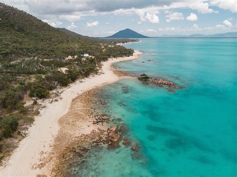 Aerial View Of A Beach At Hideaway License Image 14426681 Lookphotos