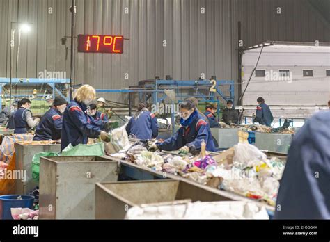 Garbage Sorting Tape Manual Sorting Of Garbage In The Recycling Plant Stock Photo Alamy