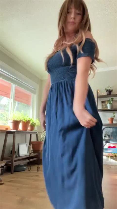 Taking It Off Bit By Bit Scrolller