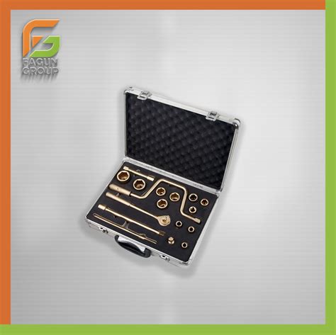 NON SPARKING PCS DR SOCKET SET Group