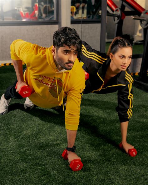 Wrong Exercises In Gym Photos Download The Best Free Wrong Exercises