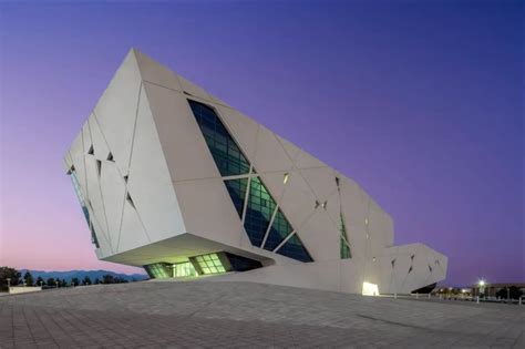 گزارش صداوسیما از ساختمان مرکز همایش‌ها و کتابخانه مرکزی و مرکز اسناد