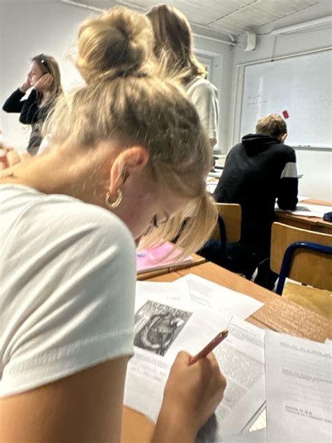 Romanticising School Garotas Inteligentes Rotina De Estudos