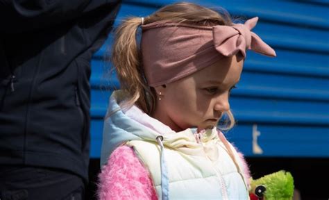 З восьми населених пунктів Донеччини примусово евакуюють всіх дітей начальник ОВА Читайте на