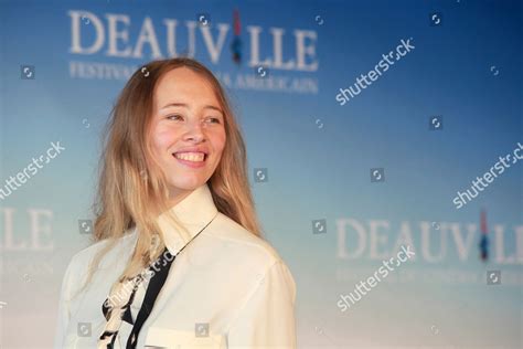 French Actress Isild Le Besco Poses Editorial Stock Photo Stock Image Shutterstock