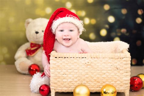 Обои Разное Дети обои для рабочего стола фотографии разное дети ребенок короб игрушки