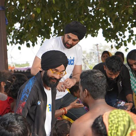Raunak Singh On Linkedin Raunaksingh Entrepreneur Sikhaid Humanity