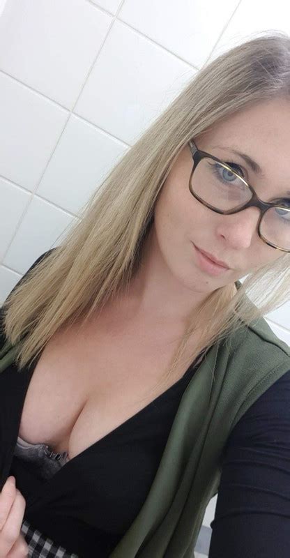 ImageFap View Topic Single Naked Horny Like My Photos From Nottingham UK