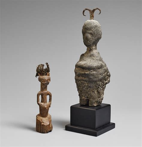 A FON SMALL FETISH FIGURE AND A BENA LULUA SMALL POWER FIGURE Lot 91