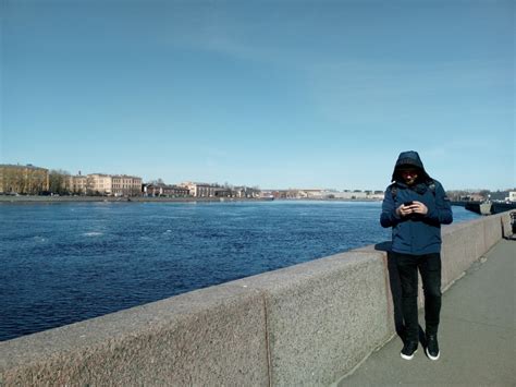 Обзор Tecno Spark Go 2023 доступный смартфон с ярким дизайном и большим дисплеем