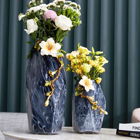 Midnight Waves Glass Vase Lussovita