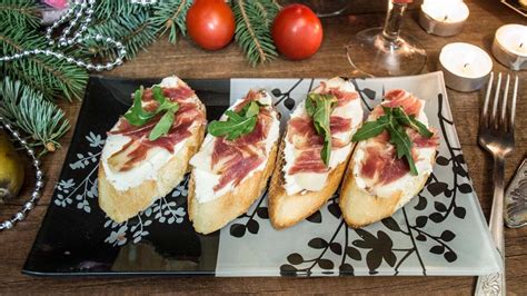 Брускетта с хамоном и грушей Youtube