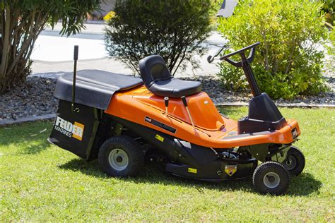 Feider Frt 75bs125 Compact Rear Collect Ride On Mower With Manual Drive
