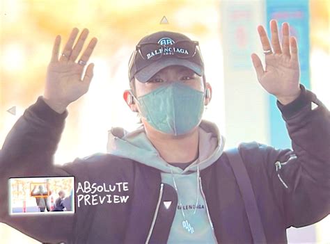 더쿠 모자 위에 안경 얹은거 좋다고