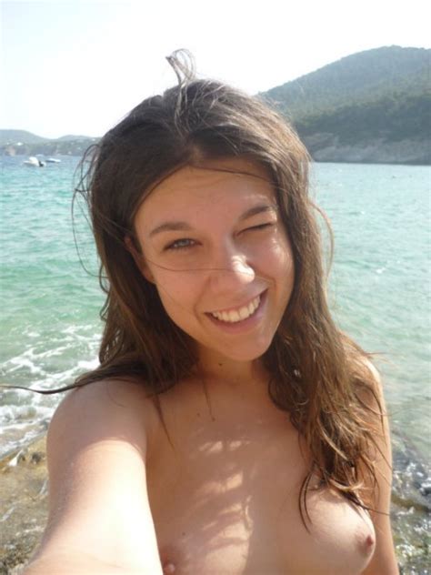 Beach Selfie Porn Pic Eporner