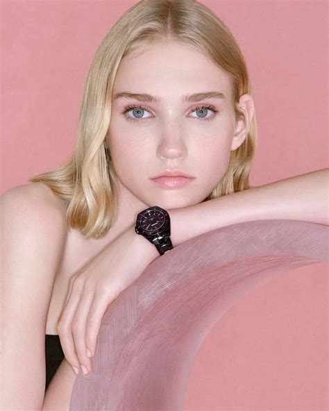 현대백화점 현대백화점 Added A New Photo