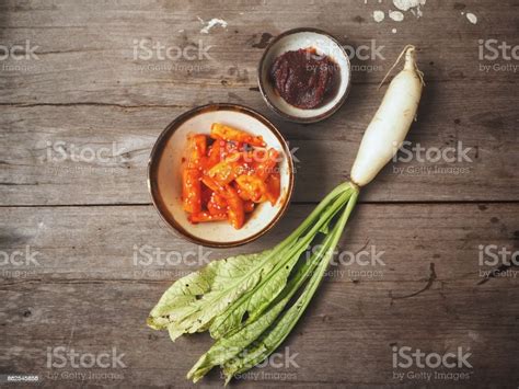 무 무 김치 한국 음식 건강한 식생활에 대한 스톡 사진 및 기타 이미지 건강한 식생활 김치 레드칠리페퍼 Istock