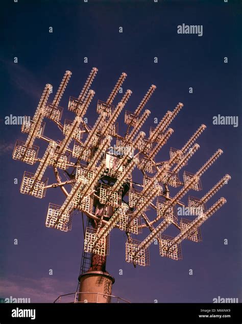 1960s 1970s High Gain Telemetry Antenna Used For Tracking Satellite