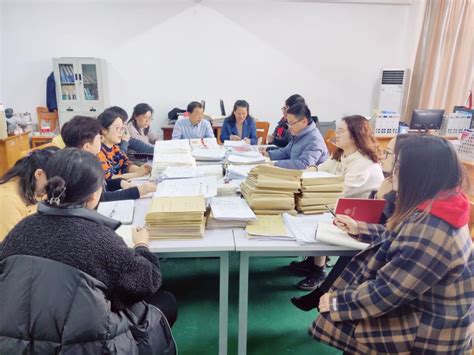 致力教学 打造金课
