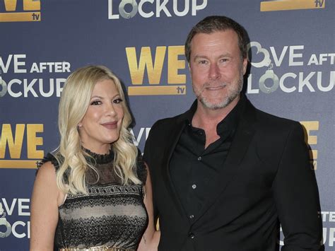 Dean Mcdermott Has A New Girlfriend Amid Tori Spelling Divorce