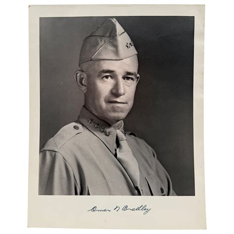 Original Wwii Us Photo Of Omar Bradley With Autograph Oorlogsspullen