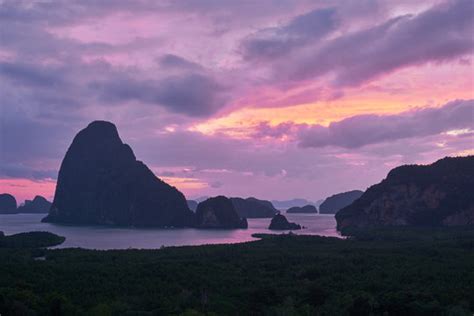 Imágenes De Clound Descubre Bancos De Fotos Ilustraciones Vectores Y Vídeos De 4536 Adobe