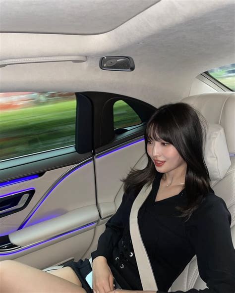 Momo Twice R Kpopfap