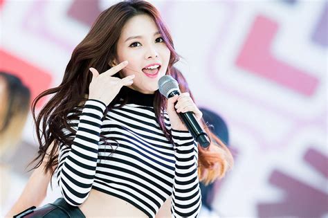 Sexy Korean Girl Wallpapers Hd Apk For Android Download