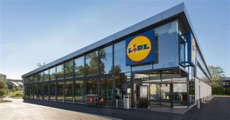 Lidl W Szwajcarii Podnosi Wynagrodzenia O Tyle Wzrosną Płace Punkt Media