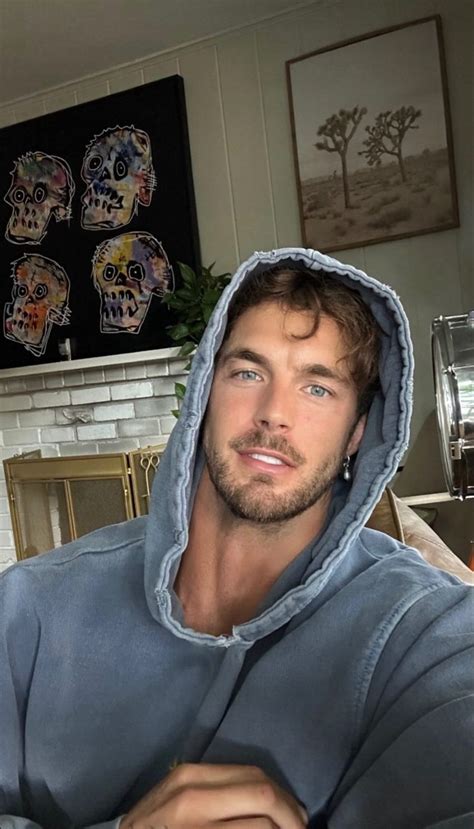 Pin De 𝒻 En Male Models Hombres Rusos Chicos Famosos Hombres De Rugby