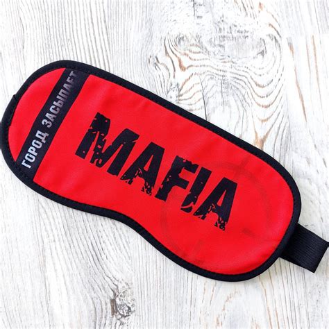 Красная маска мафия на заказ с логотипом клуба, антикафе