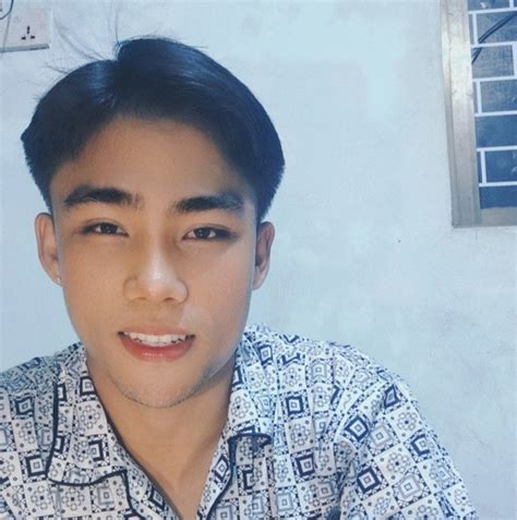 မြန်မာ အသံ