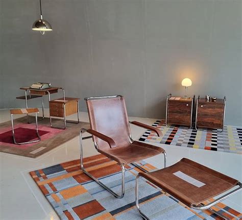 양탄자 소파·딸 위해 만든 책상 거장들의 희귀작이 한자리에