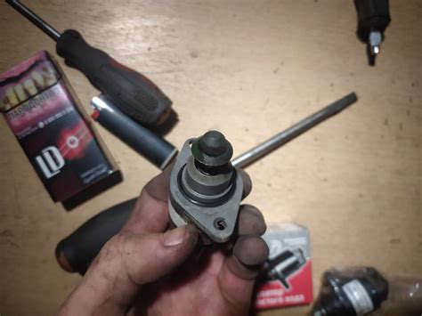 Замена РХХ и салонного фильтра — Chevrolet Niva, 1,7 л, 2005 года ...